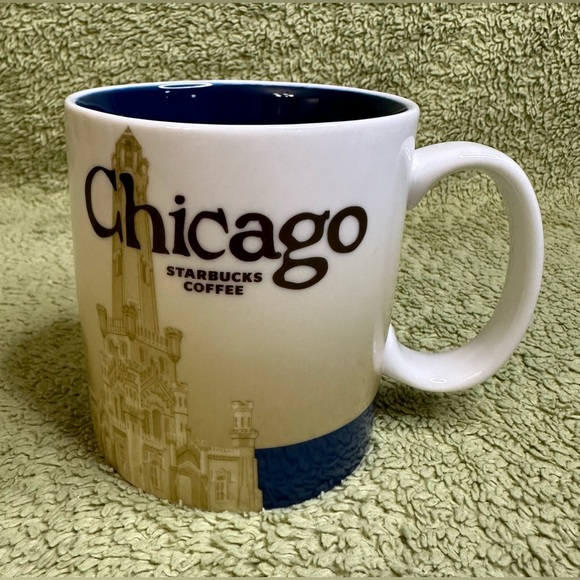 Starbucks | Kitchen | Starbucks Chicago 208 Collectors Series Double ...